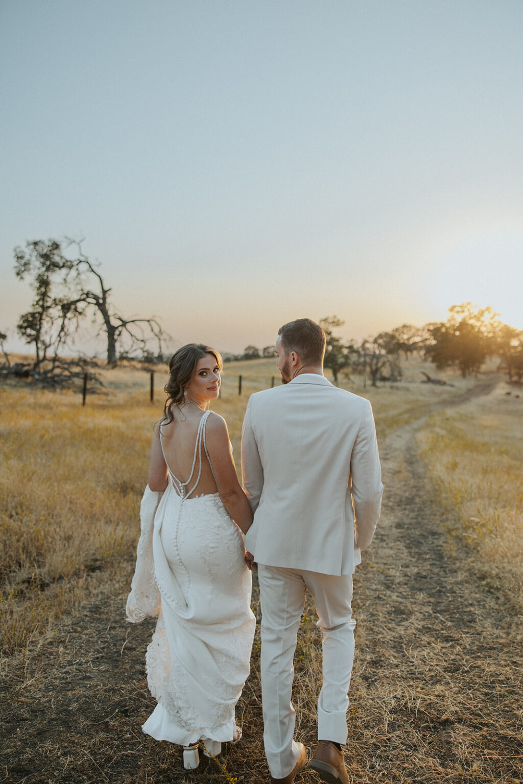 The Importance of Golden Hour Wedding Portraits - Showit Blog